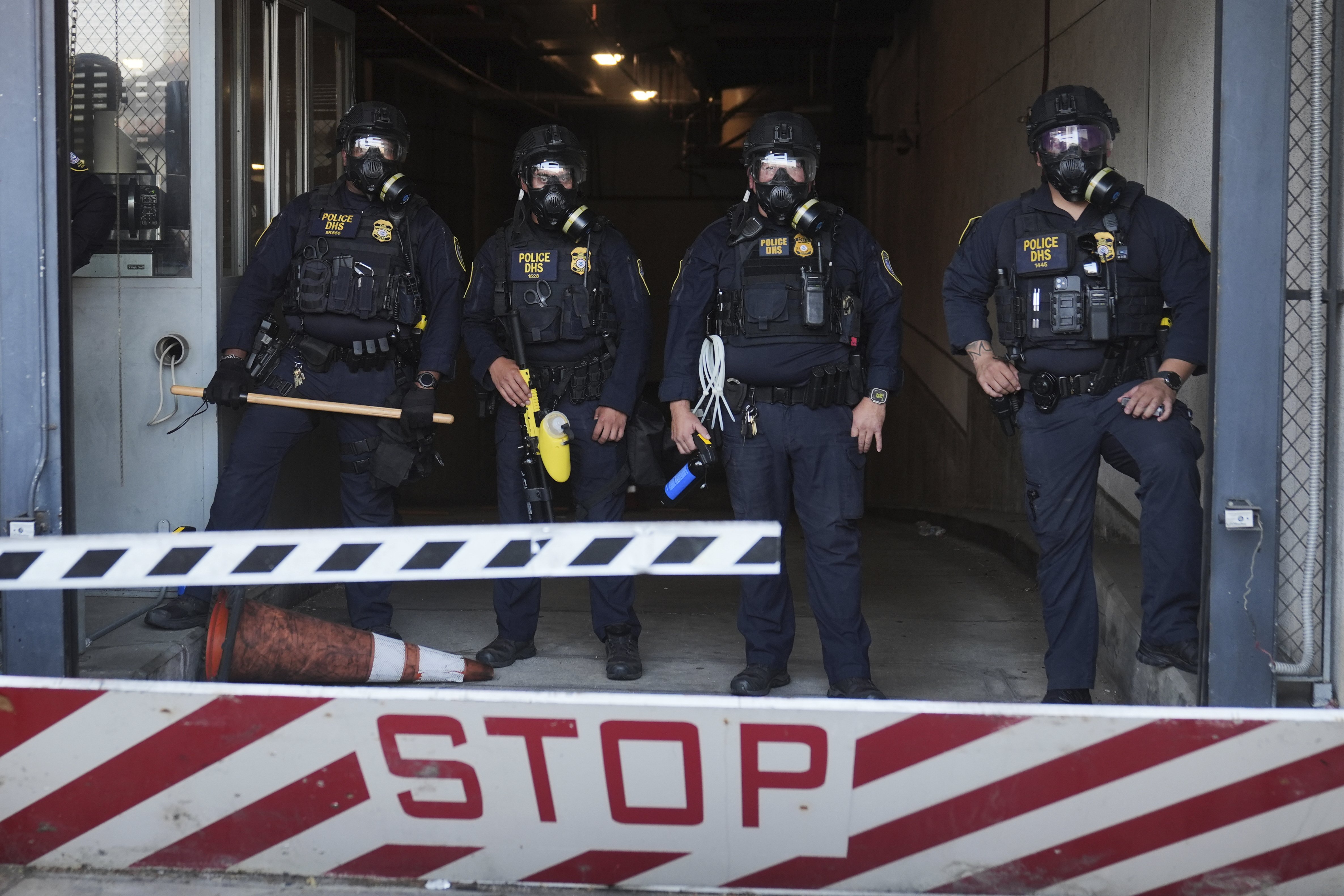 Flash bang strikes TV crew at LA immigration protest - U.S. Press ...