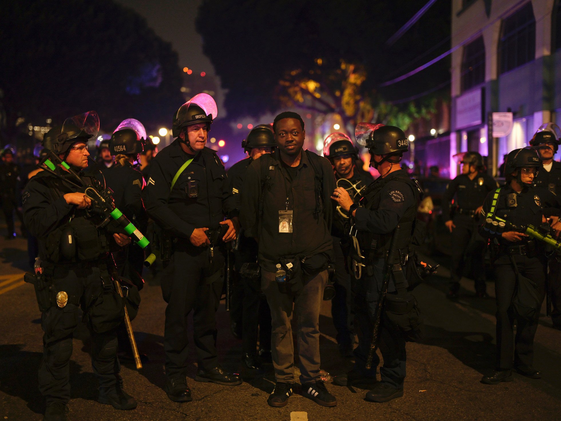LA Times photojournalist detained in police kettle, released without ...
