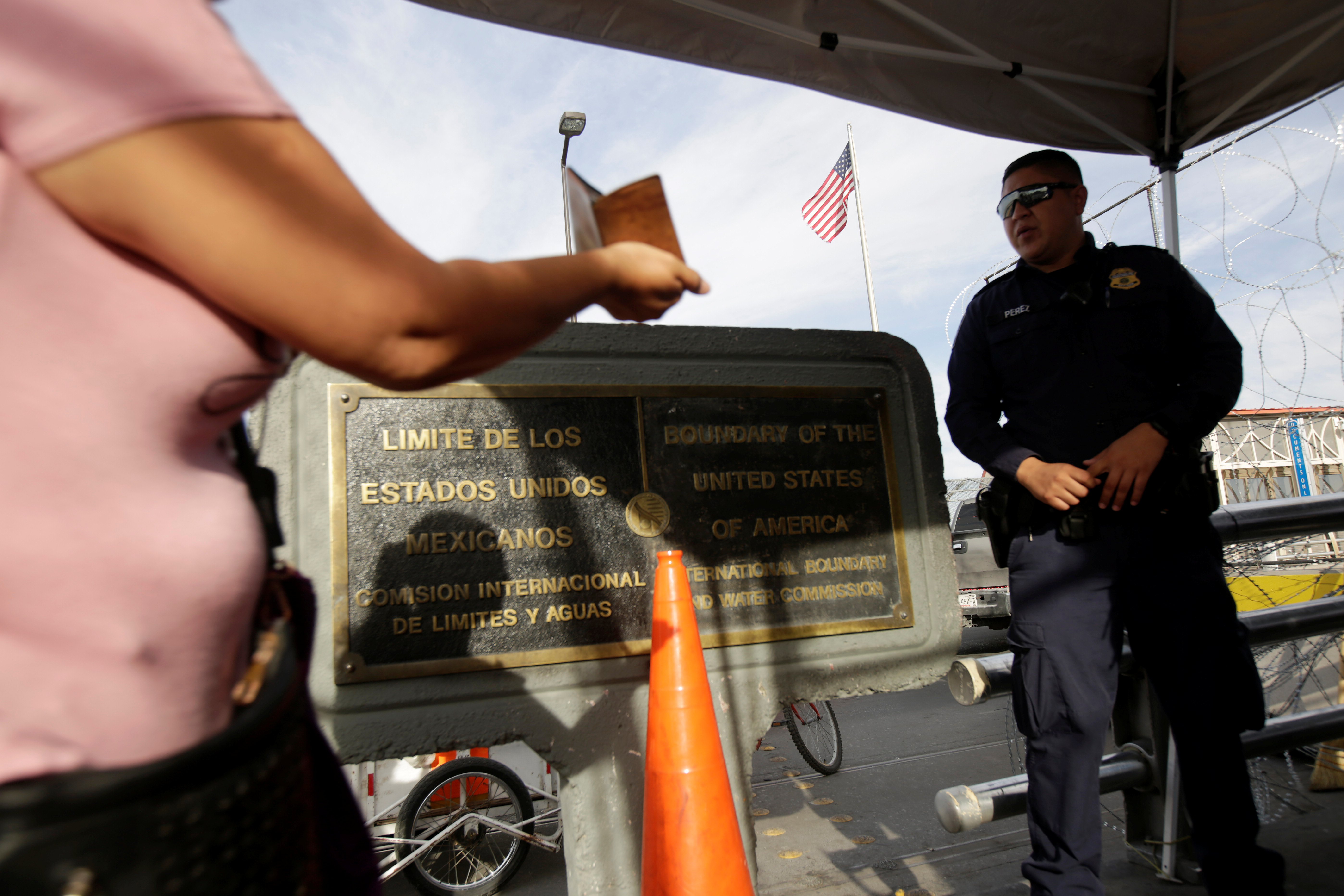 Tracking journalist stoppages at the US border - U.S. Press Freedom Tracker