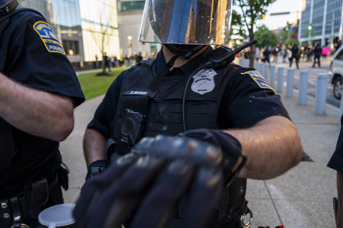 Police fire pepper balls at photographer in Buffalo, make grab for ...